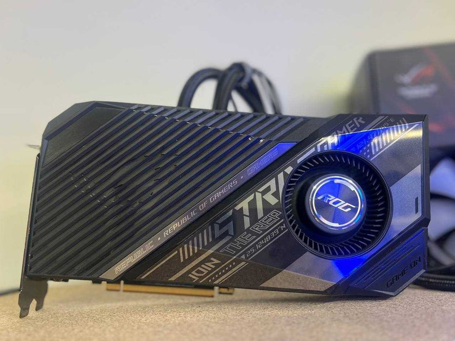 ASUS AMD Radeon RX 6900 XT 16GB LC ROG Strix Gaming TOP Edition: 16 250 ...