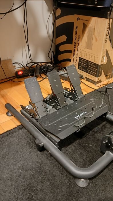 Moza R5 z 3 pedałami + brake kit i shifter Lublin • OLX.pl