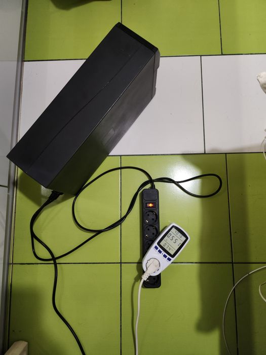 UPS VST 800 чистий синус riello vision Терміново: 5 500 грн. - Зарядні ...