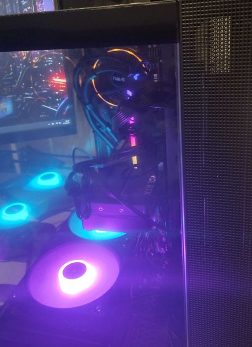 Pc RTX 5070 12 giga ram 64 giga amd 9800x3d 4 tera m2 Stanisławów • OLX.pl