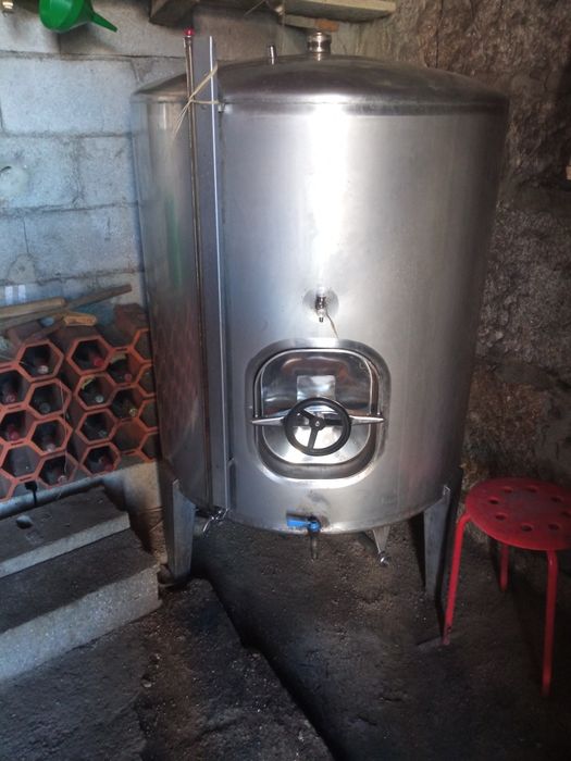 Cuba de inox 800 litros Tondela E Nandufe • OLX.pt