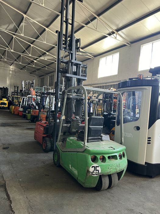 Empilhador cesab 1500 kgrs eletrico triplex elevacao livre Antas E ...