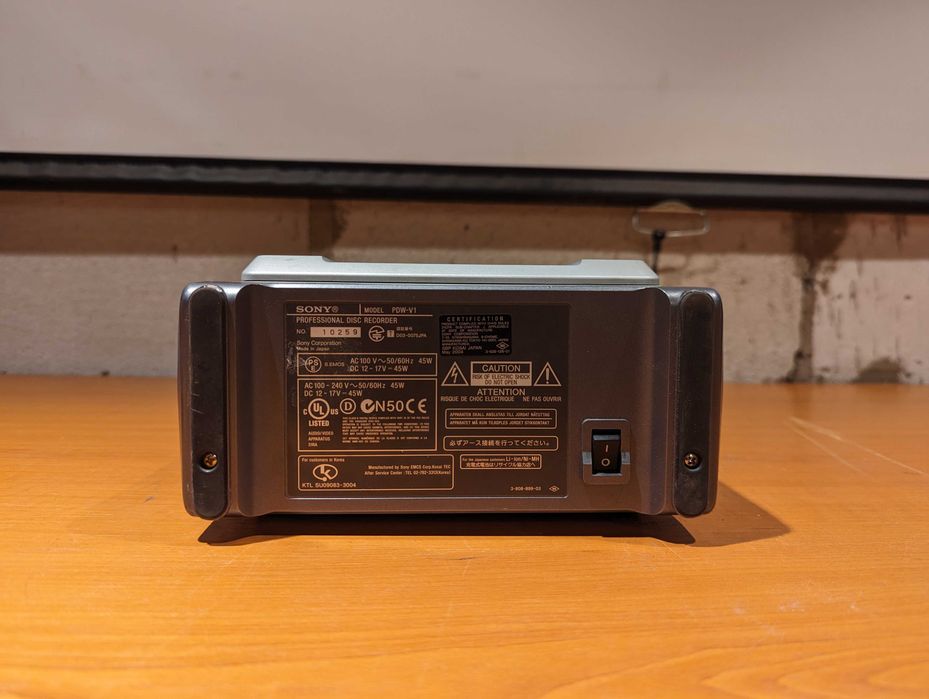 Портативна дека Sony PDW-V1 XDCAM - Professional Disc field viewer: 12 ...