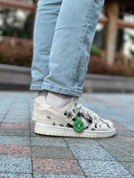 Кроссовки Nike SB Dunk Low Travis Scott Cactus Jack Cream Swoosh: 2 800 ...