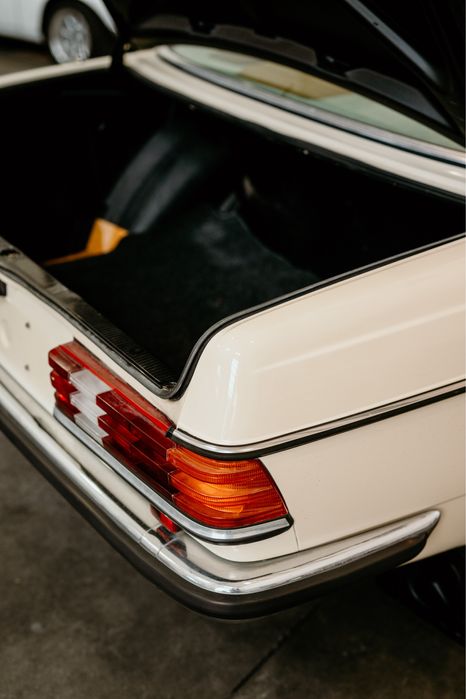 Mercedes w123 200 E 67000kms Certificado e RHD Sé E São Lourenço • OLX ...