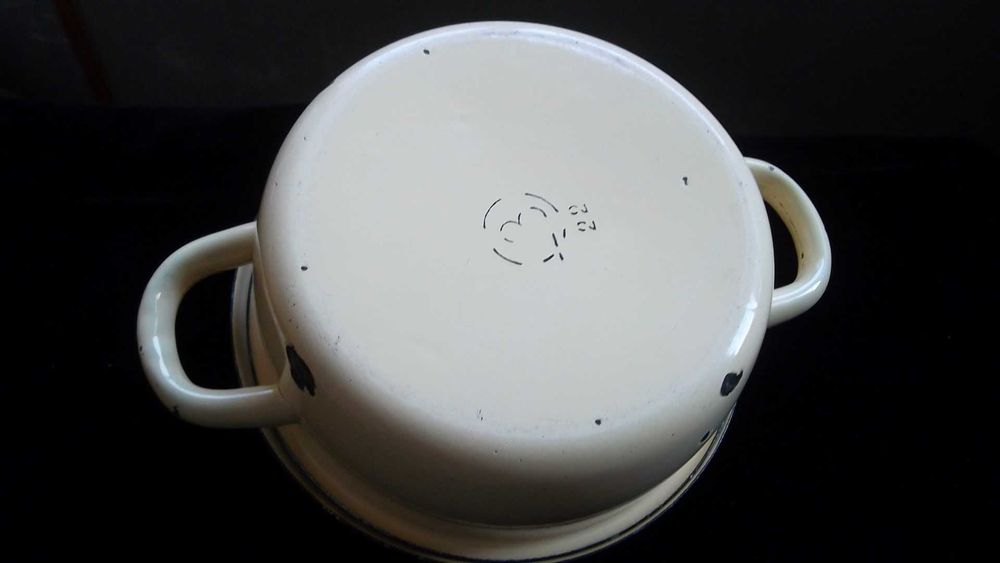 Кастрюля эмалированная желтая. Посуда СССР: 70 грн. - Посуд / кухонне ...