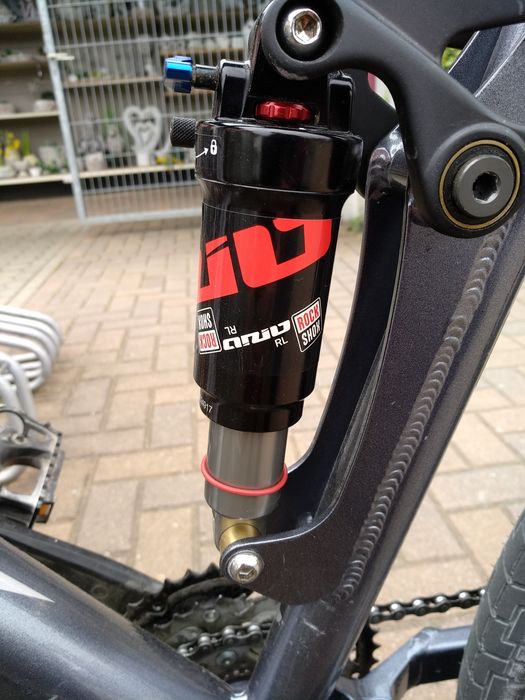 Rama RockMachne WILDFIRE RM 16,5" + RS ARIO RL Blizne • OLX.pl