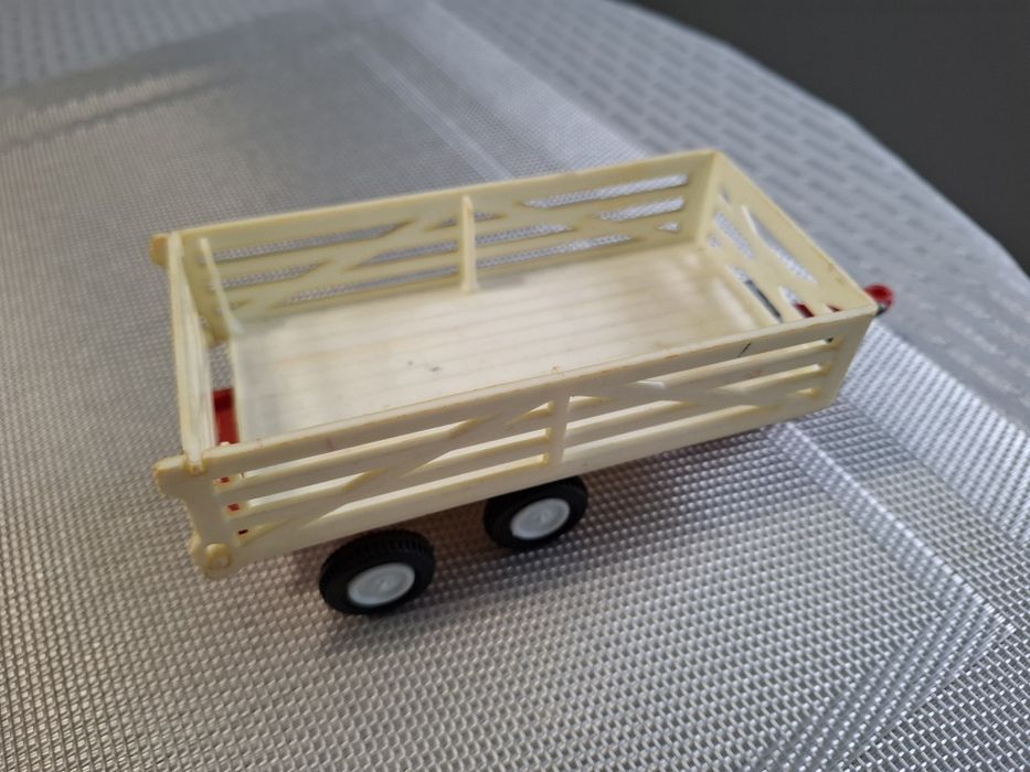 Przyczepa model skala 1:24 Ziębice • OLX.pl