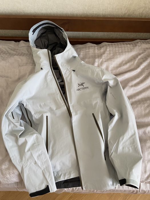 Вітровка Arcteryx: 2 990 грн. - Вітровки Львів на Olx