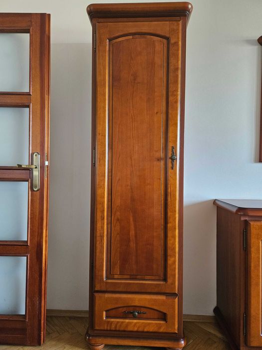 Sprzedam używany komplet mebli BAWARIA firmy Black Red White Iława • OLX.pl