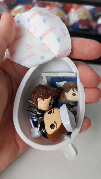 Kinder joy stranger things figurki (cena za 1szt) Warszawa Praga ...