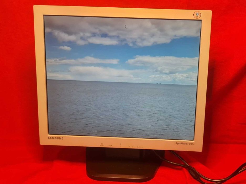 Do sprzedania Monior Samsung 17" 710V HD jak nowy Sosnowiec • OLX.pl