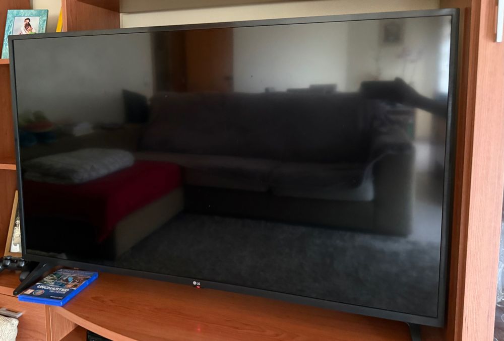 Smart TV LG de 49 polegadas Portimão • OLX.pt