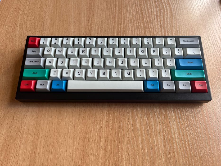 Преміальна кастомна механічна клавіатура на базі Vortex Tab 60: 3 500 ...