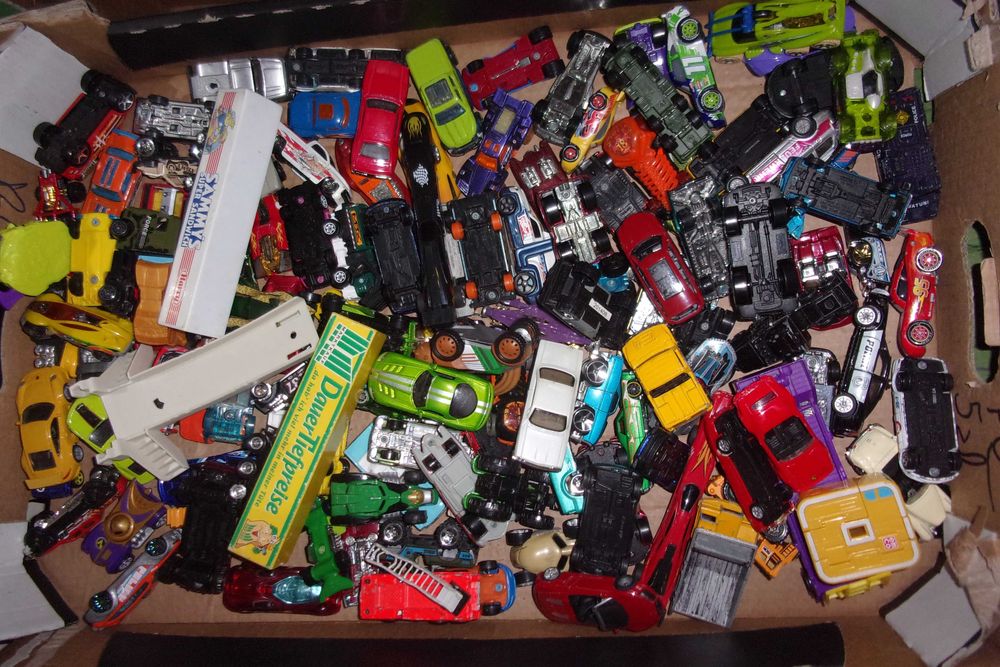 Resoraki auta pojazdy hot wheels welly SIKU matchbox Legionowo • OLX.pl