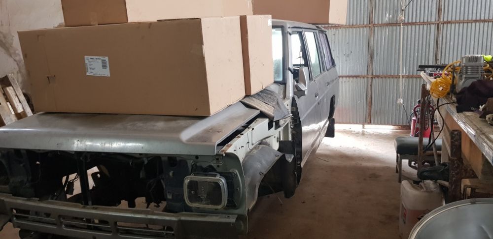Carroceria patrol y260 longo Bombarral E Vale Covo • OLX Portugal