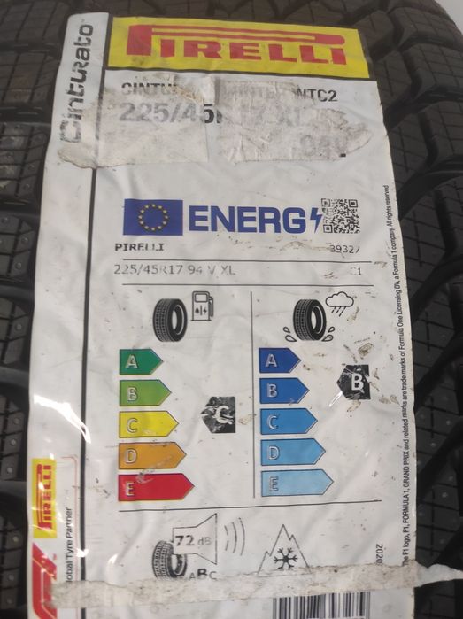 Nowe opony zimowe 225/45/17 Pirelli rok 2022 Adamów • OLX.pl