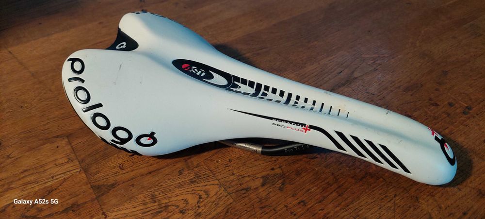 Siodełko rowerowe PROLOGO Scratch Pro Plus Titanium 1.4 AST Milicz • OLX.pl