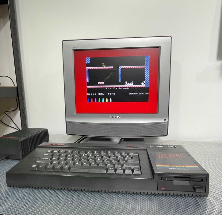 Sinclair ZX Spectrum 128K +3 Rio de Mouro • OLX.pt