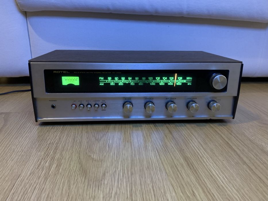 Stereo amp receiver Rotel RX-200A vintage Carcavelos E Parede • OLX.pt