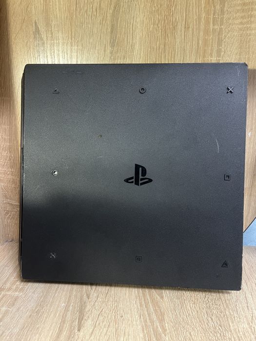 PlayStation 4 Pro 1TB без комплекта: 3 500 грн. - Приставки Чернігів на Olx