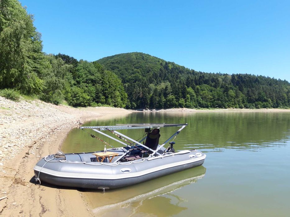 PONTON BUSH F-470 z silnikiem elektrycznym Biecz • OLX.pl