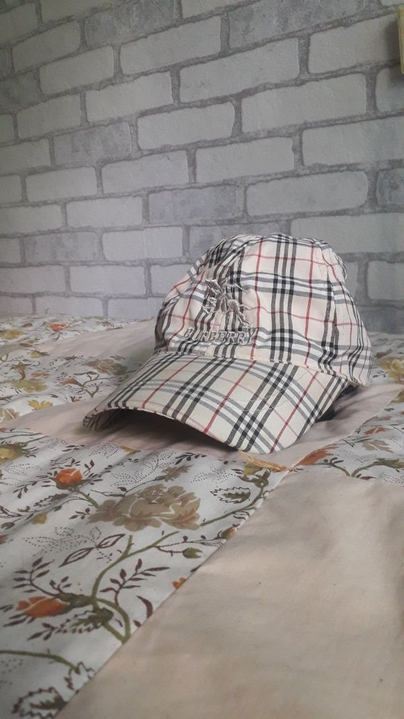 Кепка Burberry мужская: 200 грн. - Бейсболки та кепки Київ на Olx