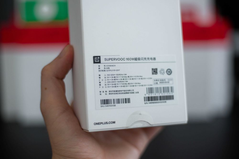 OnePlus SUPERVOOC 160W Power Adapter with Type-C to Type-C White (CN ...