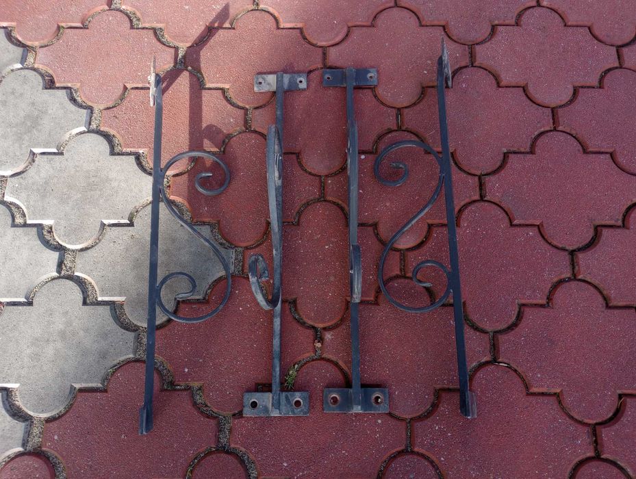 Sprzedam elementy kute Pyrzowice • OLX.pl