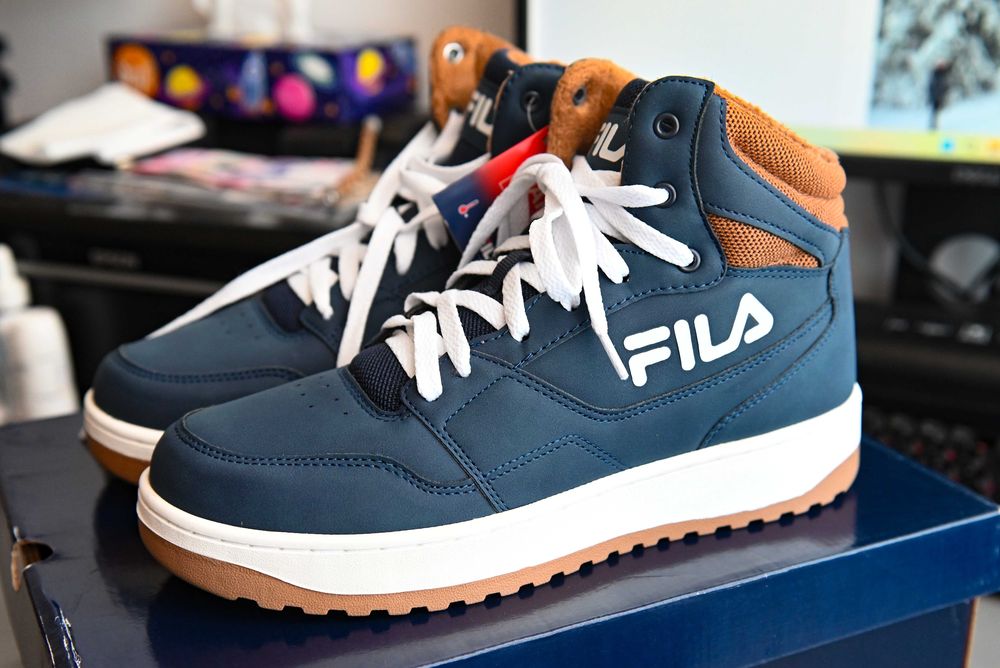 Корсівки зимові Fila: 2 400 грн. - Інші кросівки Сокаль на Olx