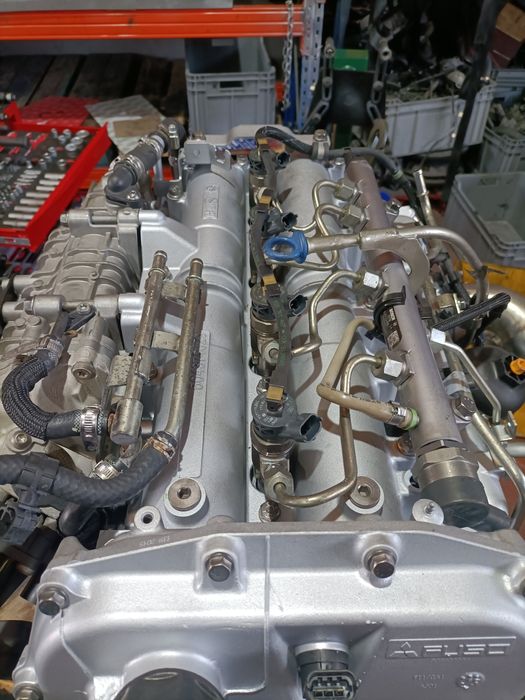 Motor Mitsubishi fuso 4p10 Real, Dume E Semelhe • OLX Portugal