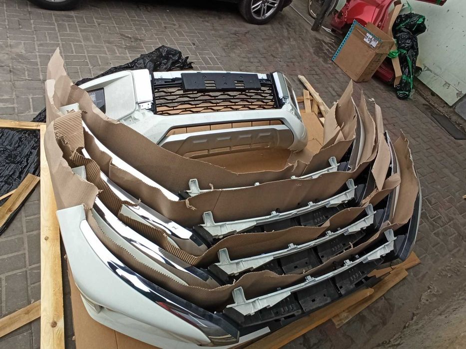 Бампер передний Mitsubishi L200 в наличие б/у: 100 $ - Бампери Ковель ...