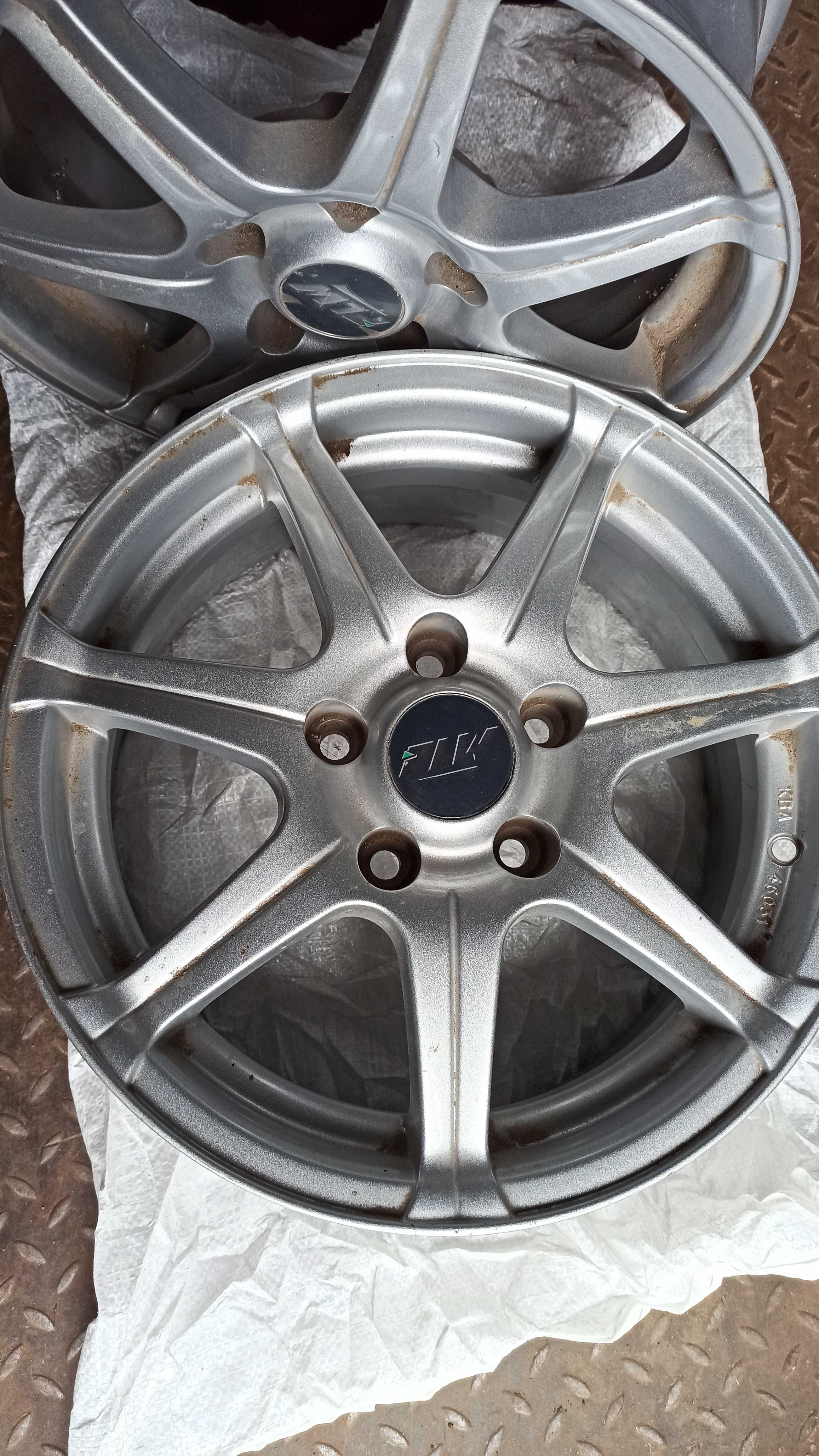 Диски BMW R15, 61/2jx15H2, комплект+2 легкосплавних диски PLW: 385 грн ...