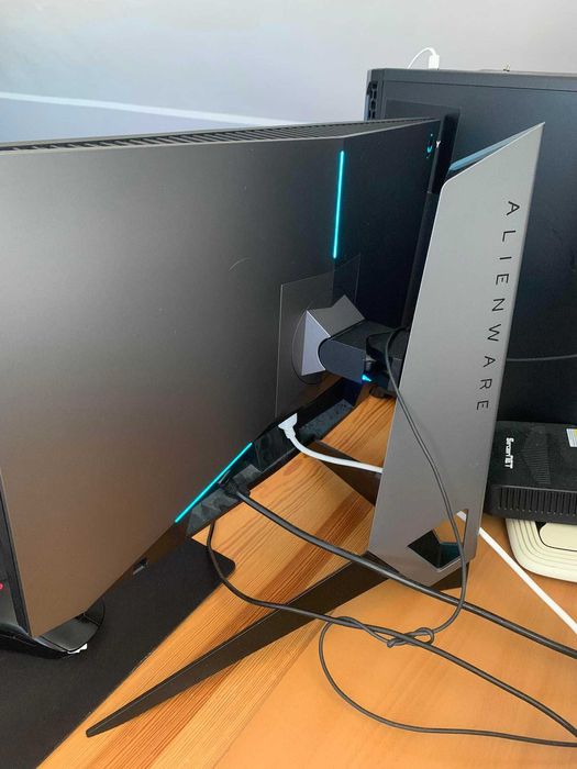 Monitor Dell Alienware aw2518h 240HZ Białystok Bacieczki • OLX.pl
