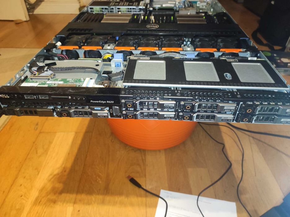 Server Dell R620 . 2 X E5-2690 CPU 16 cores Dell r620 server Santo ...