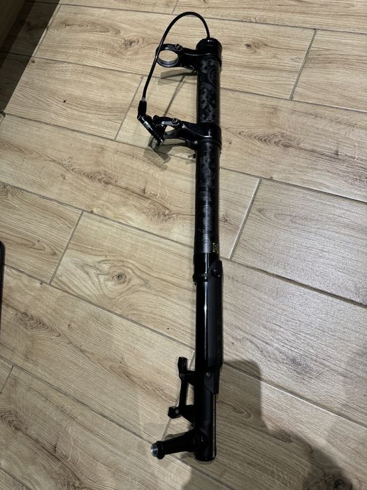 Вилка 29 Lefty XLR 2 Hybrid Carbon 90mm lockout: 9 420 грн ...