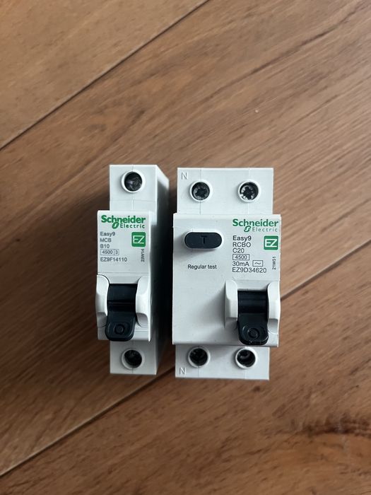 Дифавтомат Schneider: 116 грн. - Электрика Киев на Olx