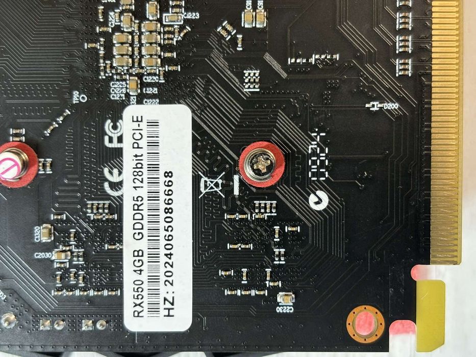 Відеокарта Radeon RX 550 4GB: 1 399 грн. - Комплектуючі та аксесуари Олександрія на Olx