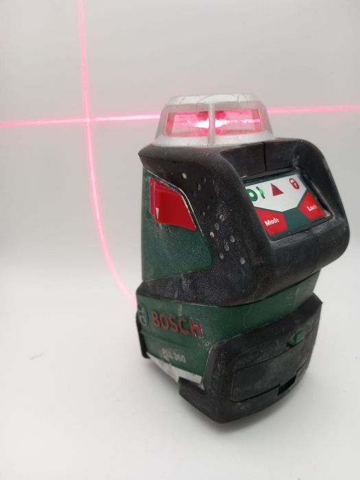 Лазерний рівень Bosch PLL 360: 2 300 грн. - Електроінструмент Київ на Olx
