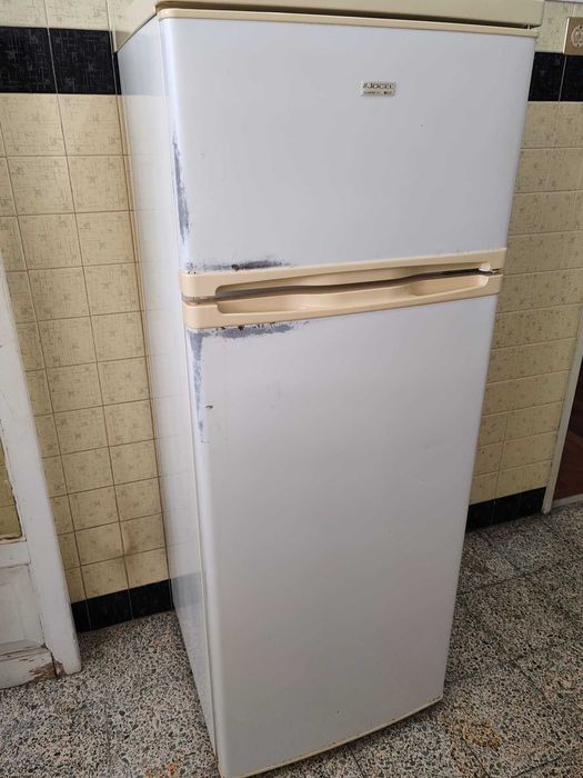 Frigorífico Branco + Congelador (com sinais de uso) São Domingos de ...