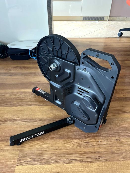 Trenażer Elite Suito-T plus kaseta Kraków Krowodrza • OLX.pl