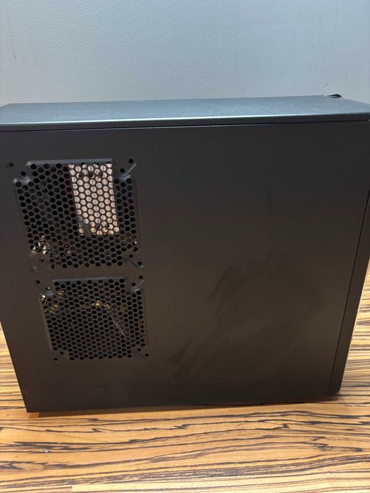 Komputer stacjonarny INTEL XEON E3 1246 V3 z 16GB RAM w pełni sprawny ...