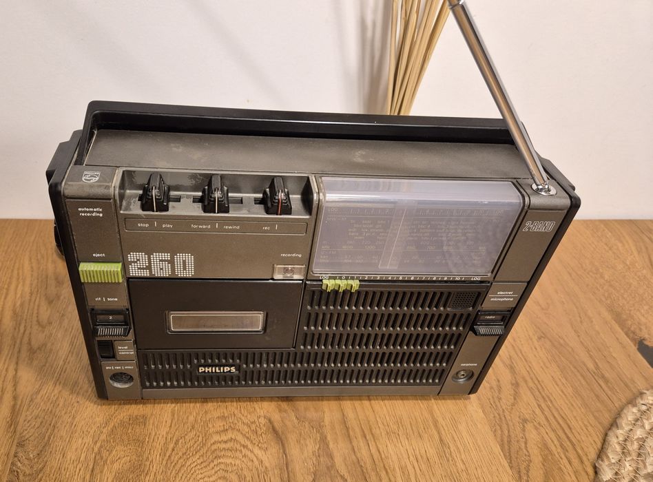 Radio magnetofon Philips 260 sprawny Komorniki • OLX.pl
