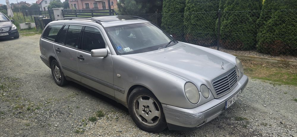 Mercedes e240 w210 e klasa Źródła • OLX.pl