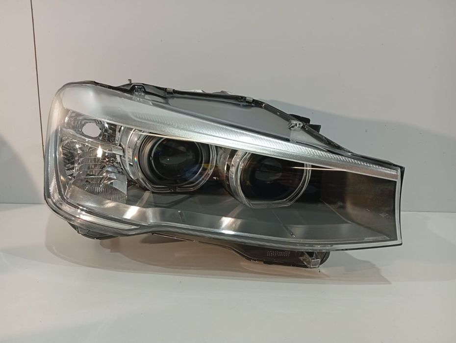 BMW X3 F25 LCI X4 F26 Lampa Bi-Xenon nieskrętny Prawa - 18356 Prusice • OLX.pl