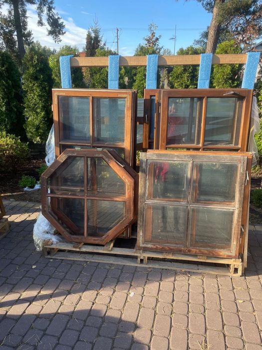 Solidne drewniane drzwi okna różne Pionki • OLX.pl