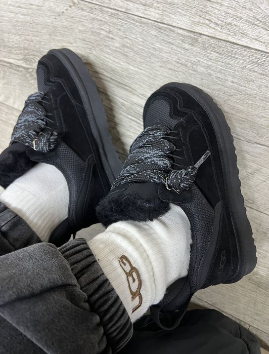 Ugg Lowmer black 41р: 3 400 грн. - Уггі Лубни на Olx
