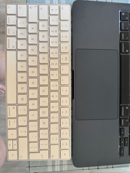 Apple Magic Keyboard - Klawiatura Bluetooth na ładowarkę Nowe Miasto ...