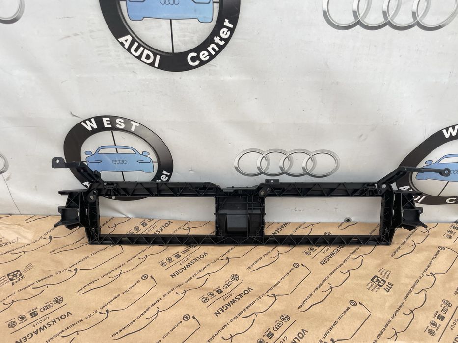 8W6 807 771 D Audi A4 A5 B9 Кронштейн Решітки Радіатора Рамка Жалюзі ...