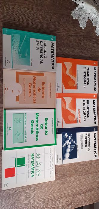 Livros de Exercícios de Matemática Universitários Odivelas • OLX Portugal